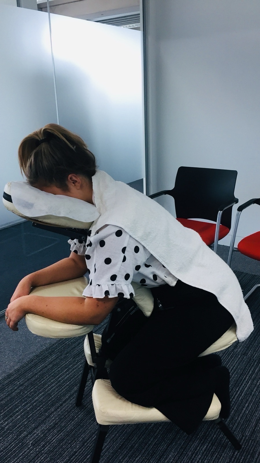 A Workplace Massage | Book Your Appointment Online Now