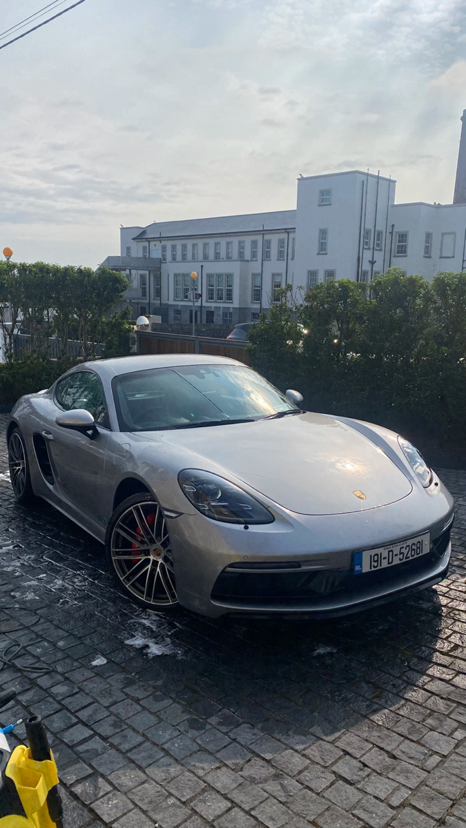 Goldie | Online Booking